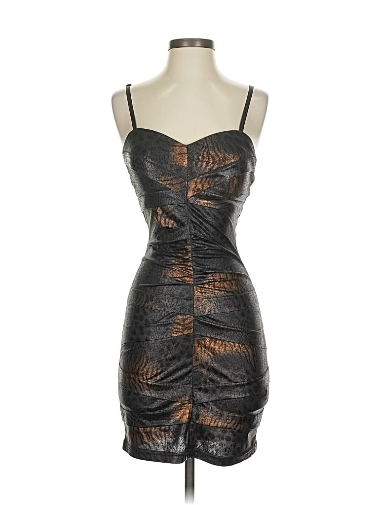 Mandee Women’s Clothing On Sale Up To 90% Off Retail | ThredUp