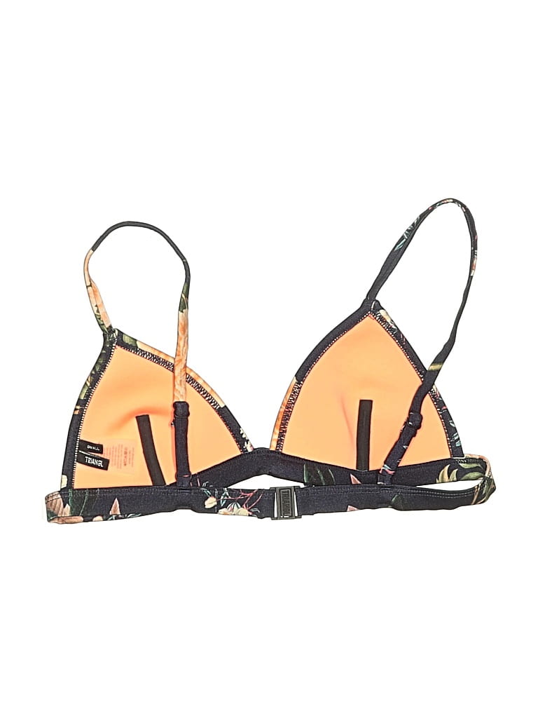 Triangl Women’s Clothing On Sale Up To 90% Off Retail | ThredUp
