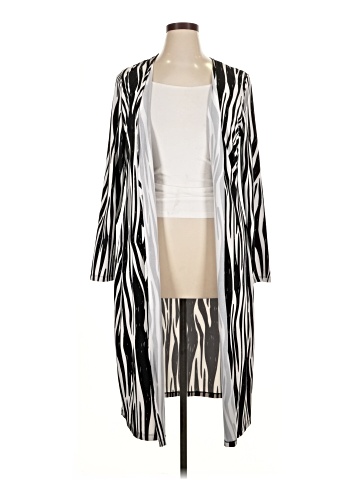 ASHRO Women’s Clothing On Sale Up To 90% Off Retail | ThredUp