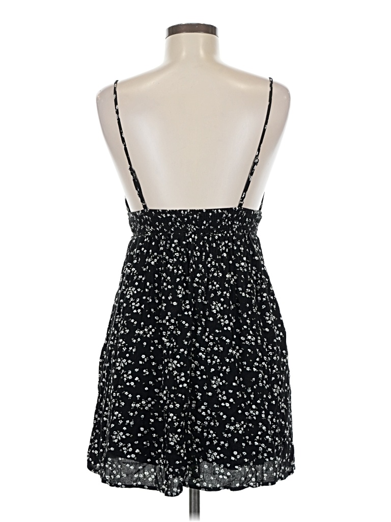 Garage Women’s Dresses On Sale Up To 90% Off Retail | ThredUp