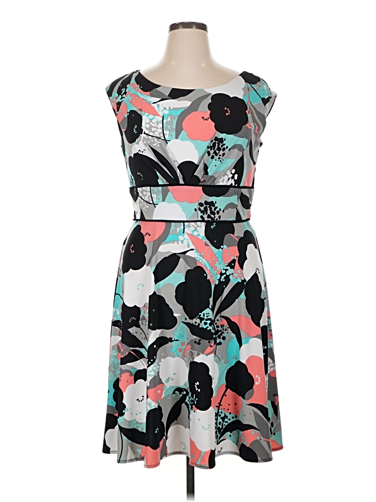 DressBarn Women’s Clothing On Sale Up To 90% Off Retail | ThredUp