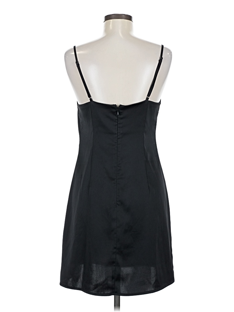 Garage Women’s Dresses On Sale Up To 90% Off Retail | ThredUp