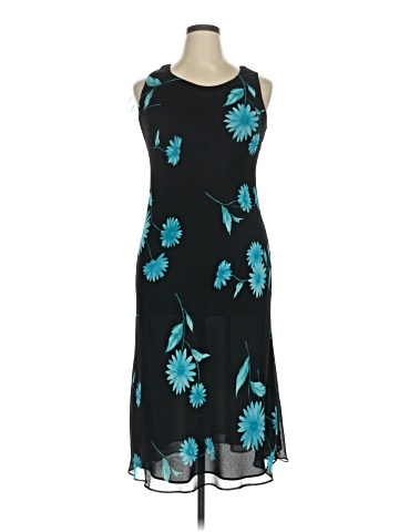 Studio 1 Women’s Clothing On Sale Up To 90% Off Retail | ThredUp