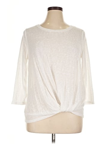 LYNN Ryan Women’s Clothing On Sale Up To 90% Off Retail | ThredUp