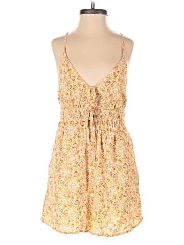 Garage Women’s Clothing On Sale Up To 90% Off Retail | ThredUp