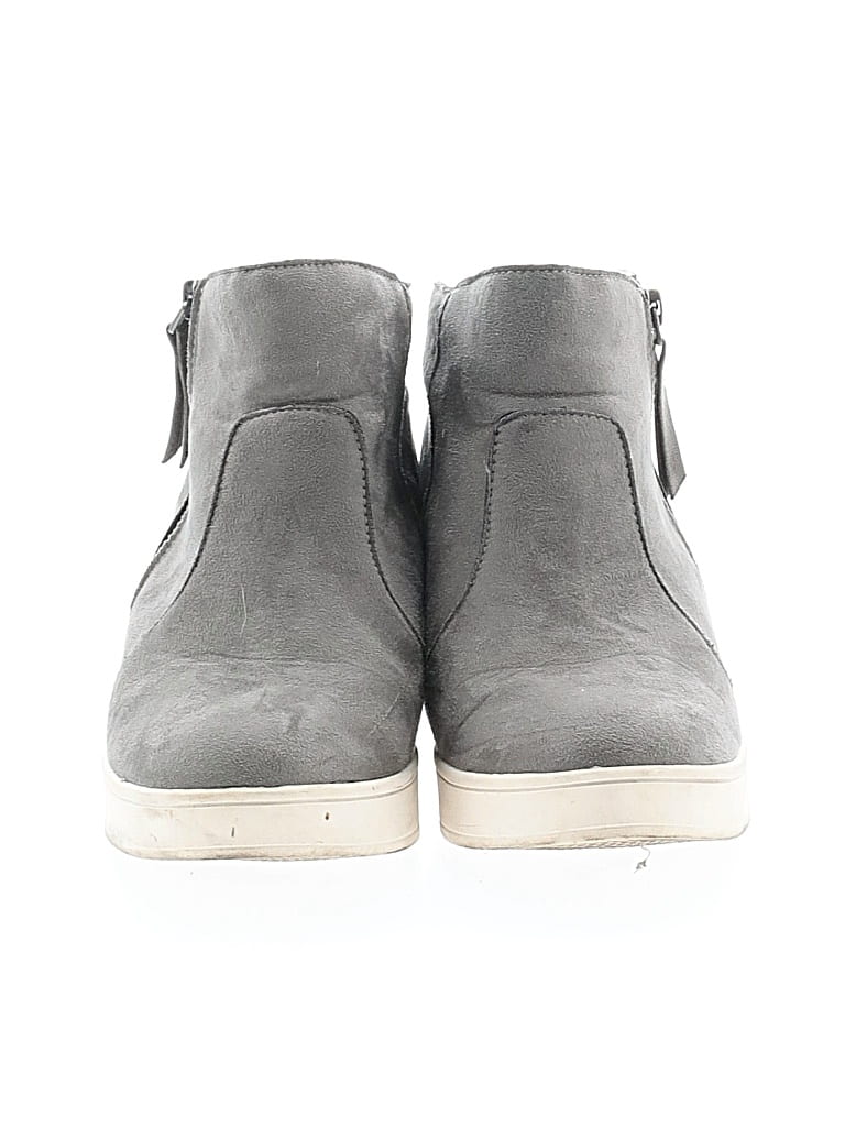 Serra Women’s Clothing On Sale Up To 90% Off Retail | ThredUp